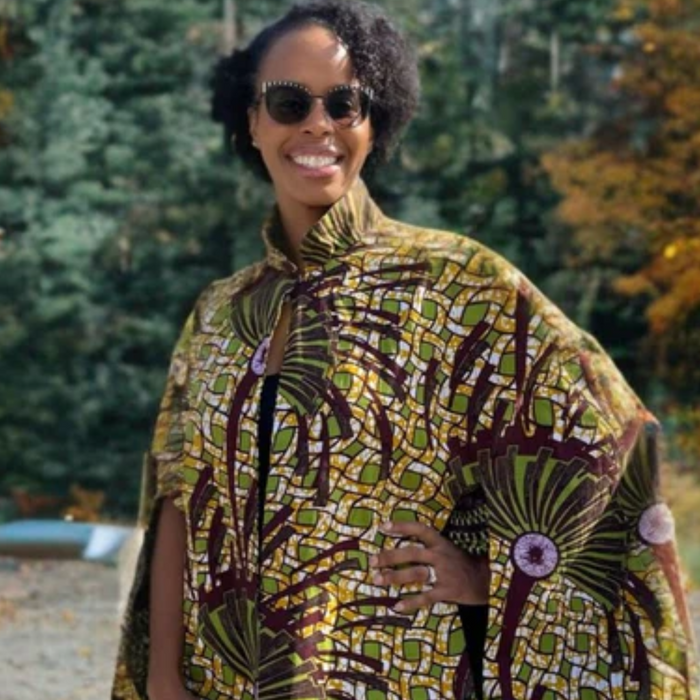 Kay Cape Pattern: Reversible Elegance for a Sophisticated Holiday Look